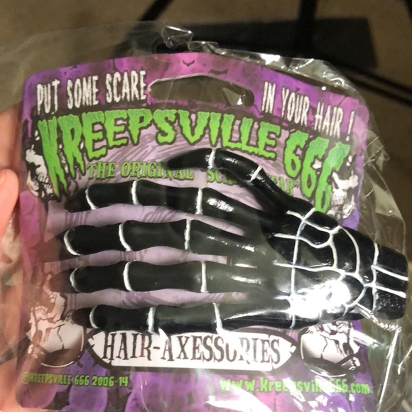 Kreepsville | Accessories | Extra Large Skeleton Bone Hand Slide | Poshmark